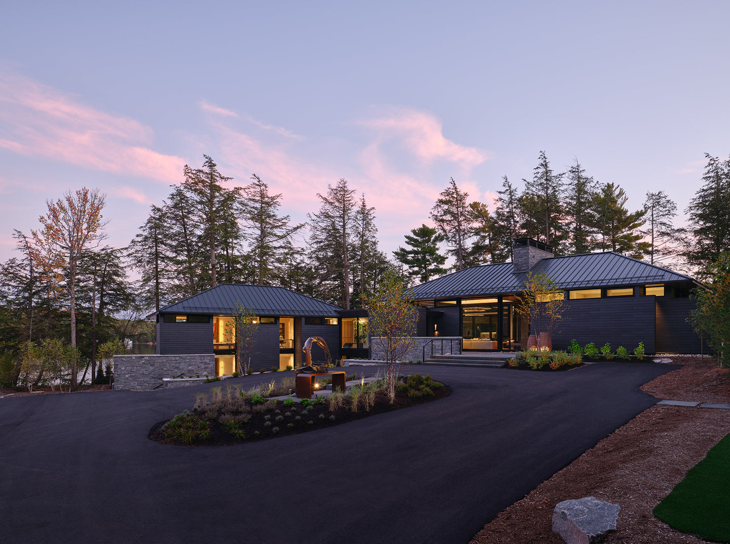 Modern Muskoka Masterpiece – Northern Wide Plank